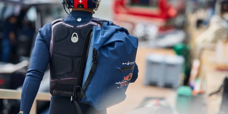 Men´s Alinghi Red Bull Racing Accessories | Sail Racing Official